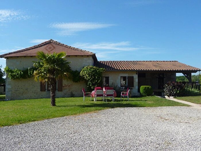 Maison à vendre - Petit-Bersac - 11 pièces - 7 chambres