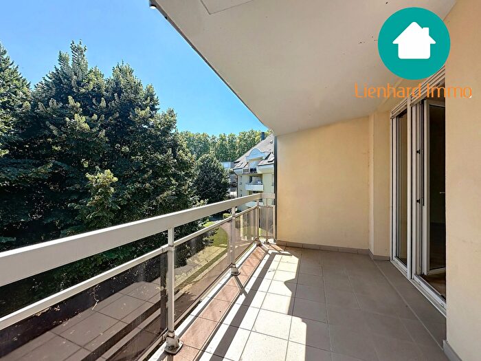 Appartement à vendre - Illkirch-Graffenstaden - 4 pièces - 3 chambres