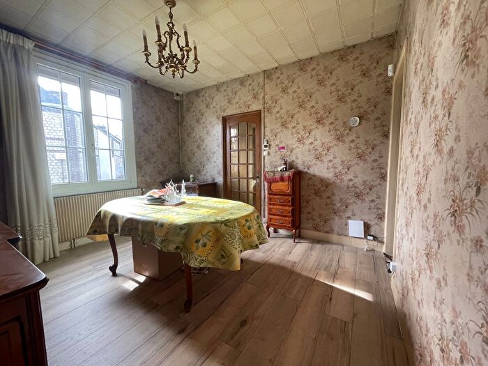Saint-Étienne-du-Rouvray, Langevin, Barbusse, Ruelle Danseuse : Maison 3 pièces à vendre