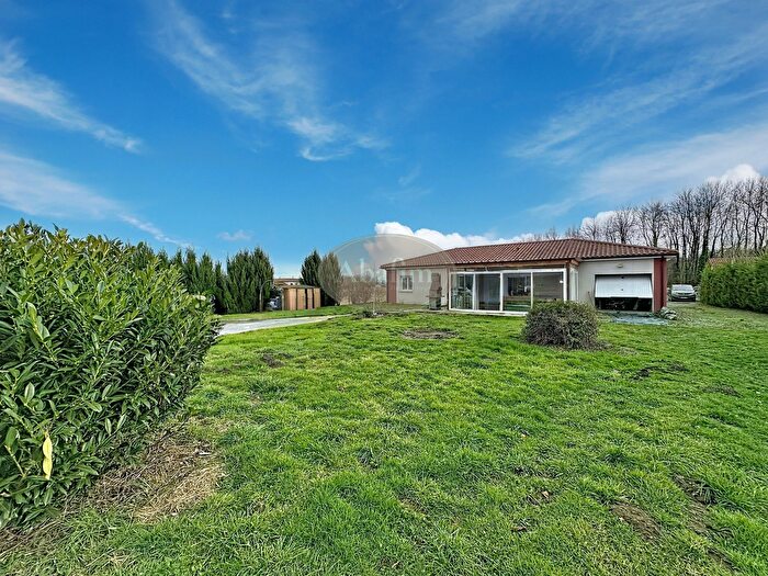 Maison à vendre - Lannemezan - 5 pièces - 3 chambres