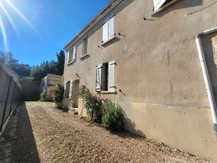 Chambly : Maison 4 pièces à vendre