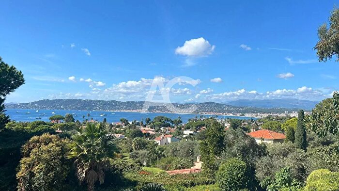 Appartement à vendre - Antibes - 5 pièces - 4 chambres