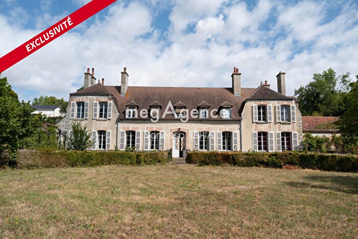 Maison 11 pièces à Marcilly-sur-Seine, à vendre