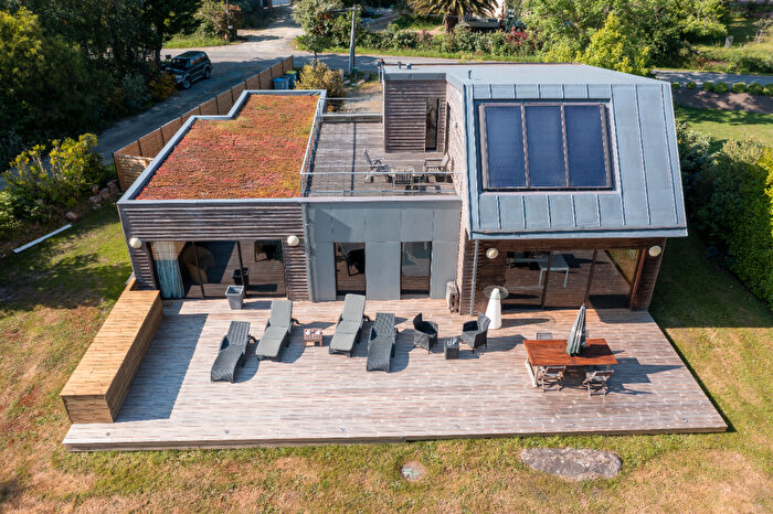 Maison 8 pièces à vendre - Pleumeur-Bodou