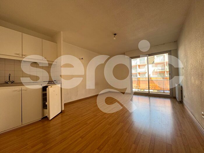 Olivet, Larry, Coin Rond, Lorette : Appartement 1 pièce à louer