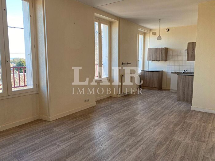 Appartement à louer - Fresnay-sur-Sarthe - 3 pièces - 2 chambres