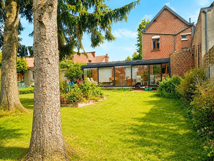 Maison 6 pièces à Aulnoy-lez-Valenciennes, à vendre