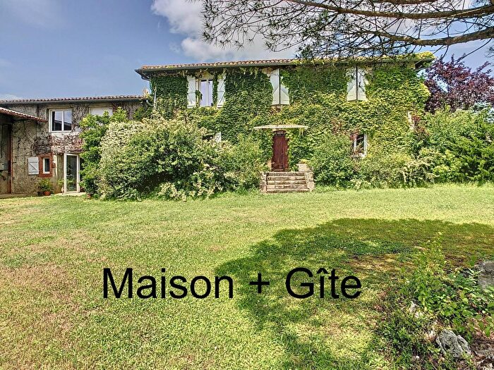 Maison à vendre - Mirande - 8 pièces - 6 chambres