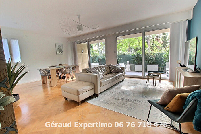 Appartement à vendre - Aix-en-Provence - 4 pièces - 3 chambres