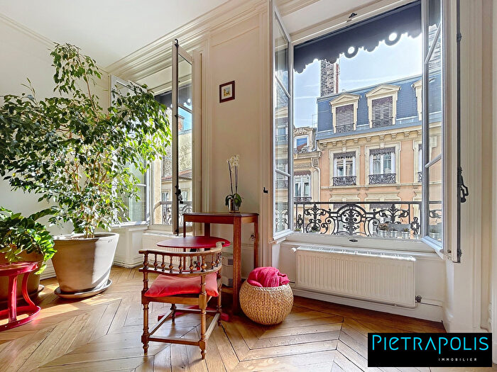 Appartement à vendre - Lyon e , Cordeliers Bellecour - 2 pièces - 1 chambre