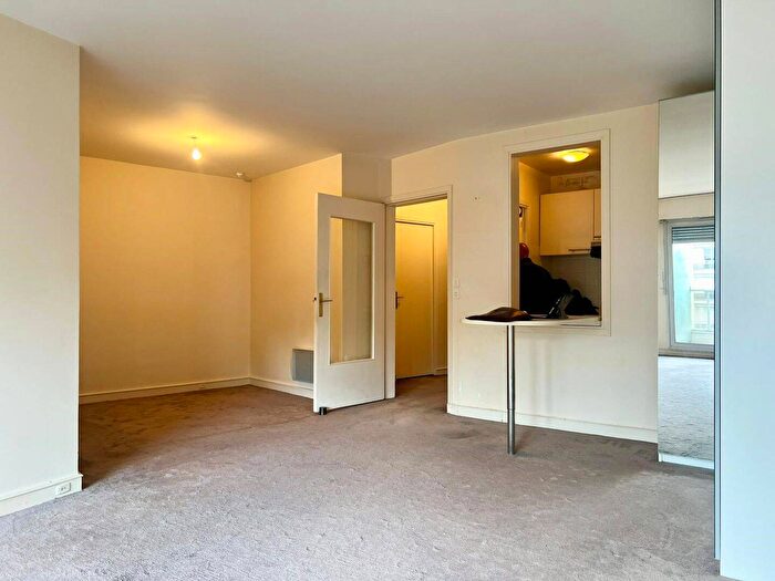 Appartement à louer - La Plaine des Sablons, Neuilly-sur-Seine - 2 pièces - 1 chambre