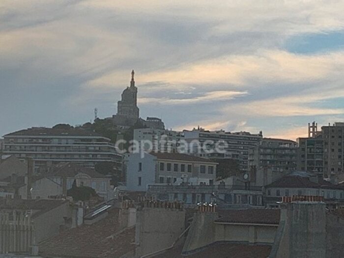 Appartement à louer - Marseille e , Perier - 2 pièces - 1 chambre