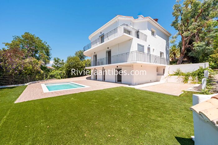 Maison 8 pièces à vendre - Antibes, Rastines, Super Antibes, Laval, La Fontonne
