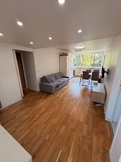 Appartement 4 pièces à louer - Cimetiere, Créteil