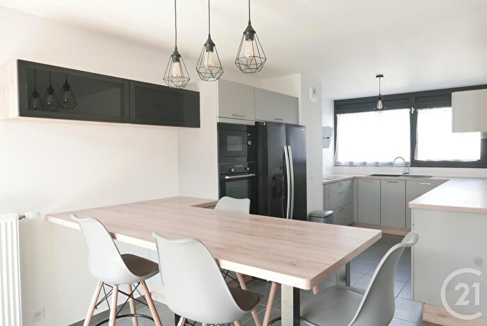 Appartement à louer - Cruseilles - 4 pièces - 3 chambres