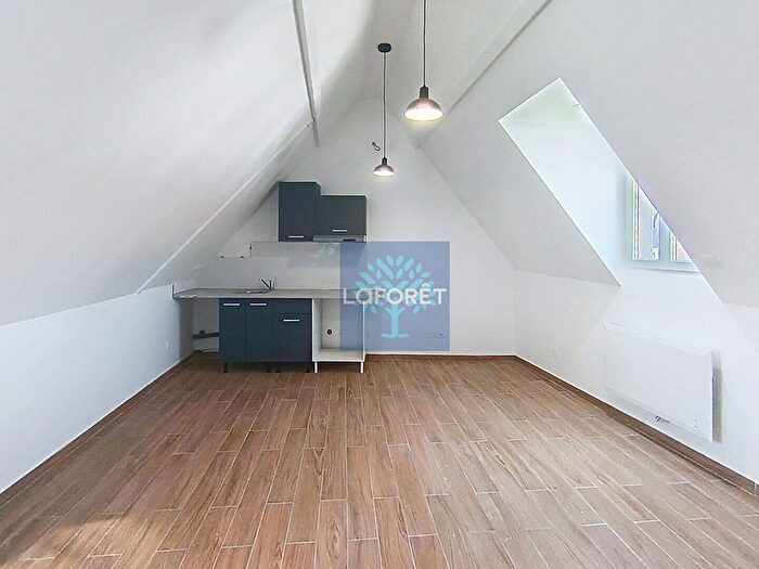 Appartement à louer - Fontenay-en-Parisis - 2 pièces - 1 chambre