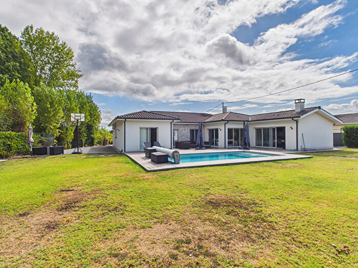 Maison 6 pièces à Saint-Loubès, à vendre