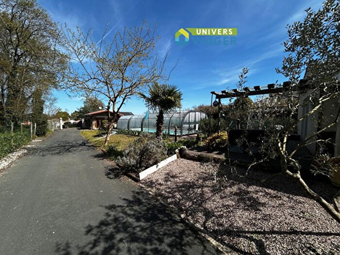 Maison à vendre - Les Mathes - 5 pièces - 3 chambres