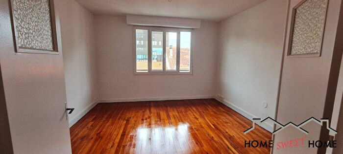 Appartement à louer - Dufau-Tourasse, Pau - 4 pièces - 3 chambres