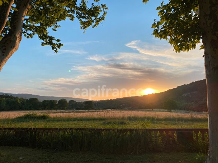 Maison à vendre - Saint-Martin-de-Castillon - 11 pièces - 7 chambres