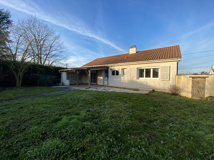 Maison à vendre - Saint-Germain-sur-Moine - 5 pièces - 3 chambres