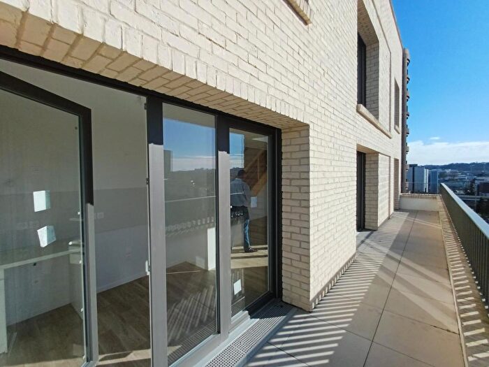 Appartement à louer - Bobigny, Centre-ville - 5 pièces - 4 chambres