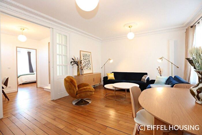 Appartement à louer - Courcelles-Wagram, Paris ème arrondissement - 2 pièces - 1 chambre