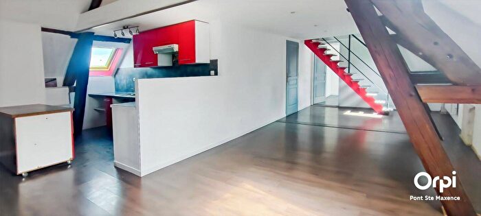 Montignette, Pont-Sainte-Maxence : Appartement 2 pièces à louer
