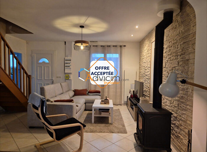 Maison à vendre - Guilly - 5 pièces - 3 chambres