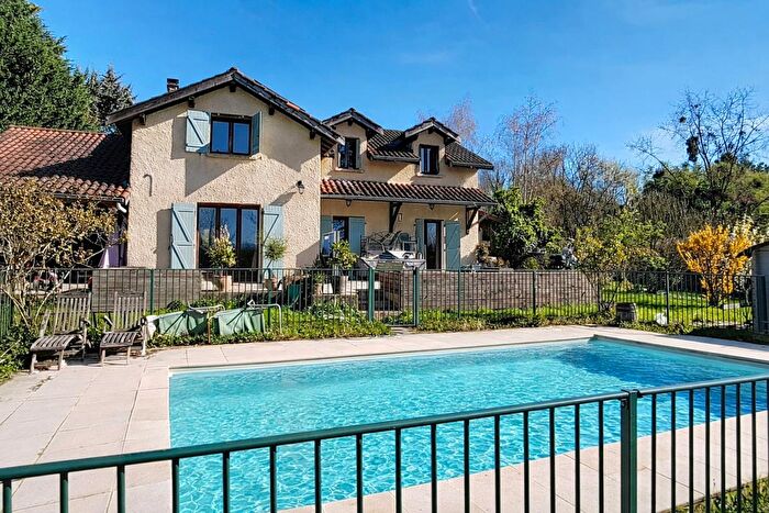 Maison à vendre - Mogneneins - 6 pièces - 5 chambres