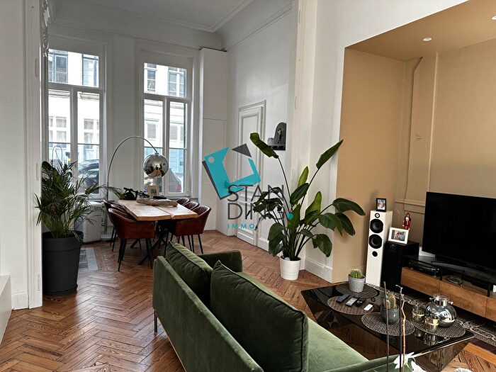Vieux Lille - Maison 6 pièces à louer