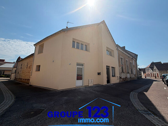 Maison 7 pièces à Appoigny, à vendre