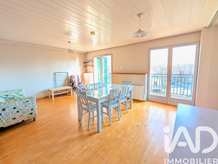 Appartement à vendre - Corbeil-Essonnes, Centre-ville - 4 pièces - 2 chambres