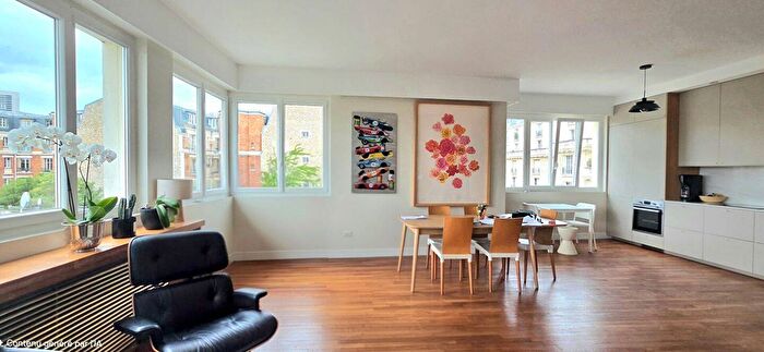 Appartement 4 pièces à louer à Saint James-Général Koenig, Neuilly-sur-Seine