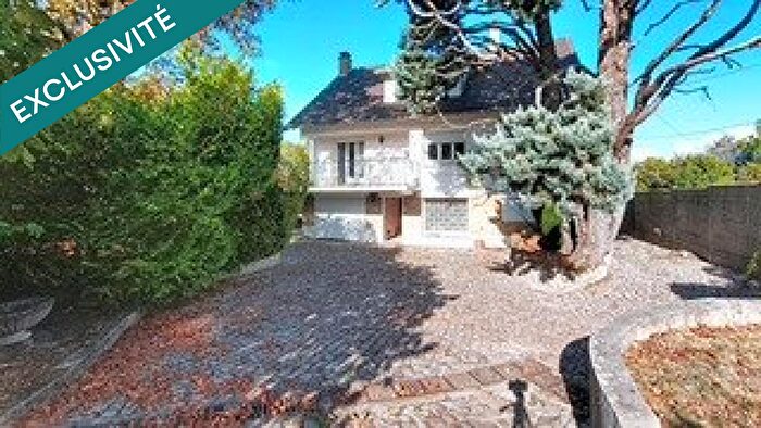 Brétigny-sur-Orge, La Fontaine : Maison 7 pièces à vendre