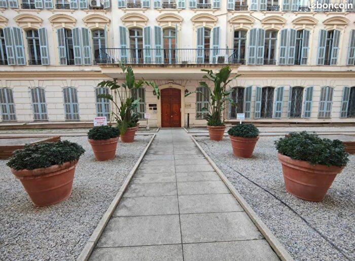 Appartement à vendre - Nice, Centre-ville - 1 pièce - 1 chambre