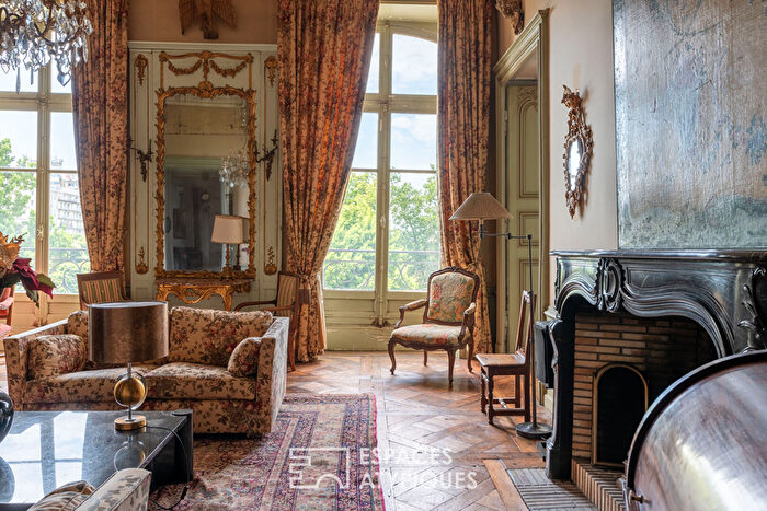 Appartement à vendre - Nantes, Centre-ville - 7 pièces - 4 chambres