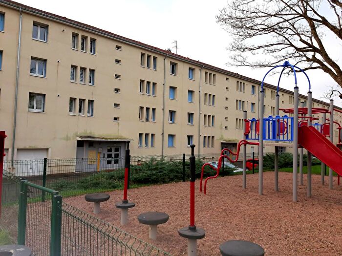 Appartement à louer - Héricourt - 4 pièces - 3 chambres