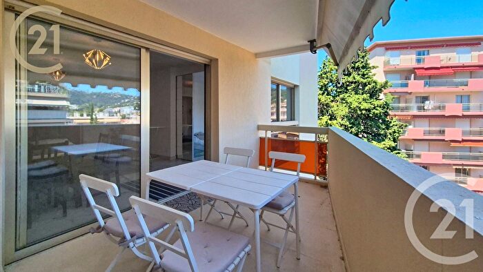 Appartement 3 pièces à vendre - Cannes, Carnot