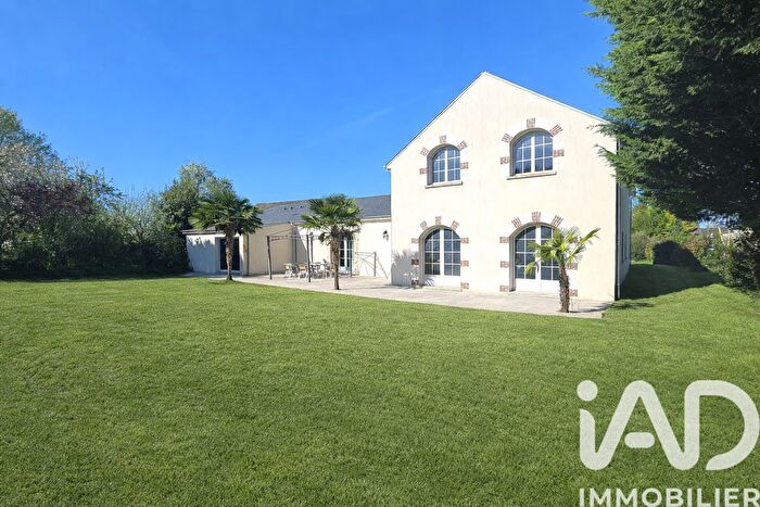 Maison 10 pièces à Bazoches-les-Gallerandes, à vendre
