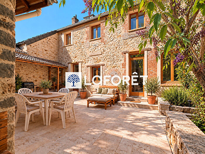 Maison 5 pièces à Chalautre-la-Grande, à vendre