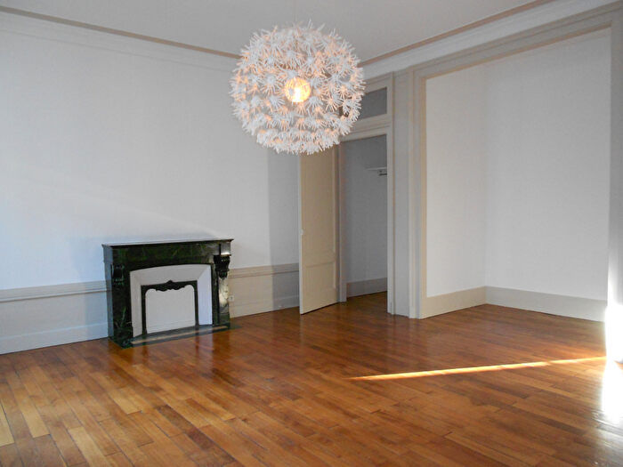 Appartement à louer - Besançon, Boucle, Chapelle des Buis - 4 pièces - 3 chambres