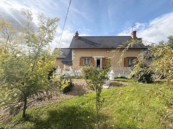 Maison à vendre - Contigné - 8 pièces - 4 chambres