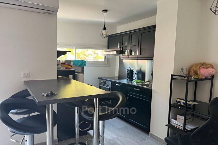 Appartement à louer - Hippodrome-Kennedy, Cagnes-sur-Mer - 1 pièce