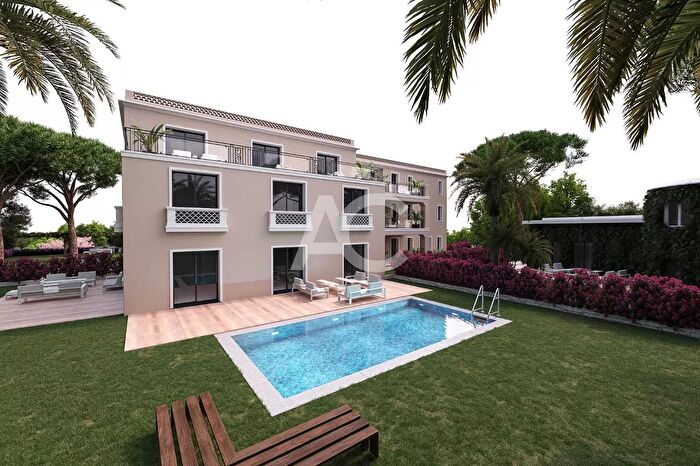 Appartement à vendre - Antibes - 5 pièces - 4 chambres