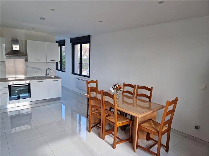 Appartement à louer - Centre, Gargenville - 3 pièces - 2 chambres