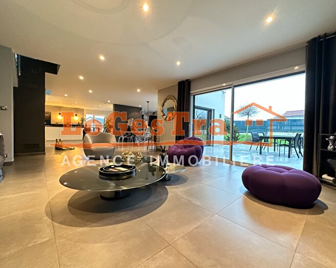 Maison à vendre - Vittel - 10 pièces - 6 chambres