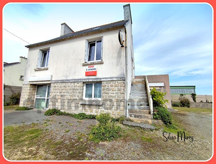 Maison à vendre - Saint-Derrien - 7 pièces - 3 chambres