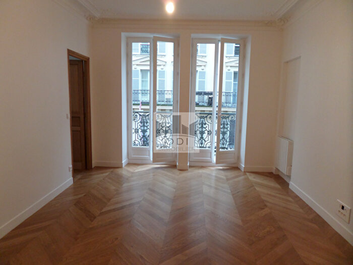Appartement 4 pièces à louer à Paris 7ème, Champ de Mars