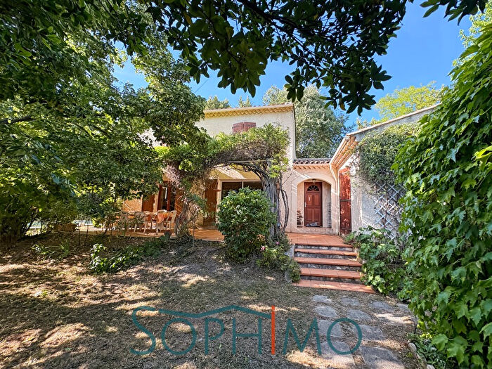 Maison 6 pièces à Aix-en-Provence, Pont de Beraud, à vendre